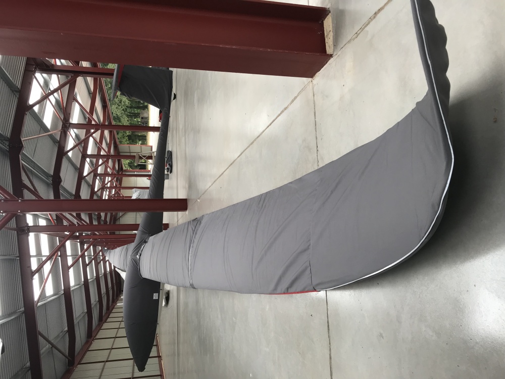 Hangar & dust covers