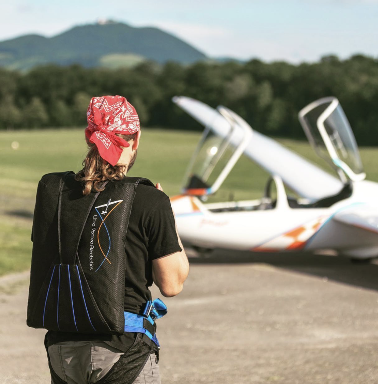 Paratec Custom Wingman